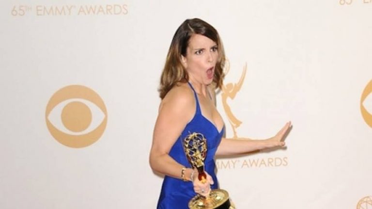 Tina Feys Wardrobe Malfunction During The Emmys Award Night Philtered